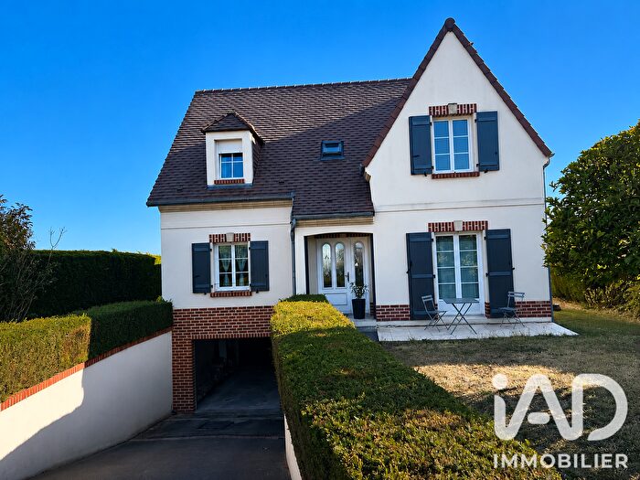 Maison 6 pièces à vendre à Folleville