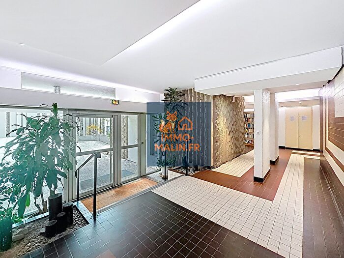 Appartement à vendre - Bagnolet, Centre Sud - 2 pièces - 1 chambre