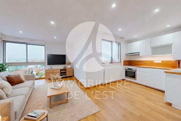 Appartement à vendre - Lyon e , Monchat - 2 pièces - 1 chambre