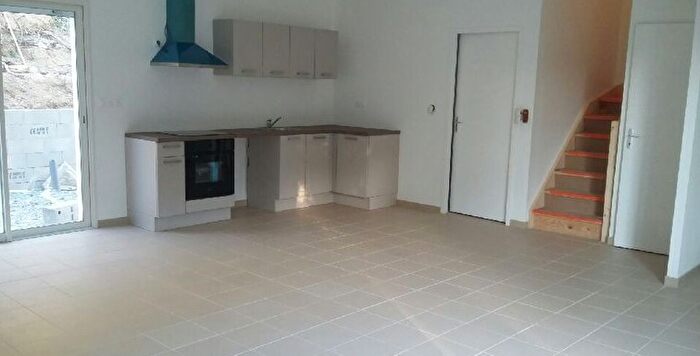 Maison 4 pièces à Tabanac, à louer