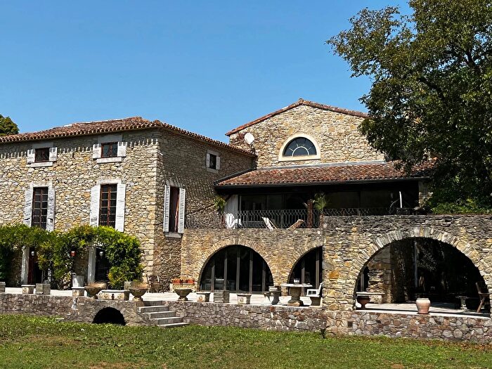 Maison à vendre - Mirepoix - 16 pièces - 10 chambres