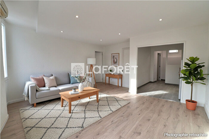 Appartement à vendre - Cuers - 4 pièces - 3 chambres