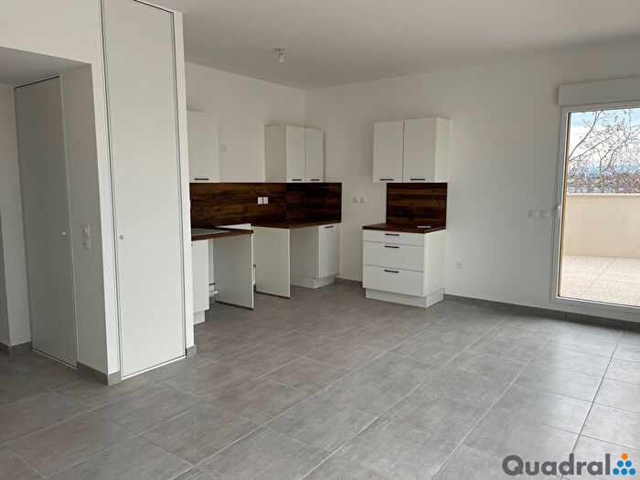 Appartement 5 pièces à louer à Lyon 8ème, La Plaine, Santy