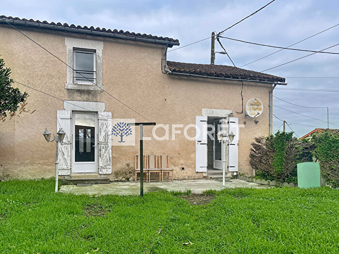 Maison à vendre - Parthenay - 5 pièces - 3 chambres