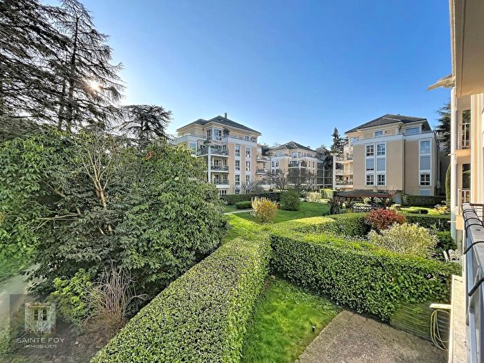 Appartement à vendre - Lyon e  - 2 pièces - 1 chambre