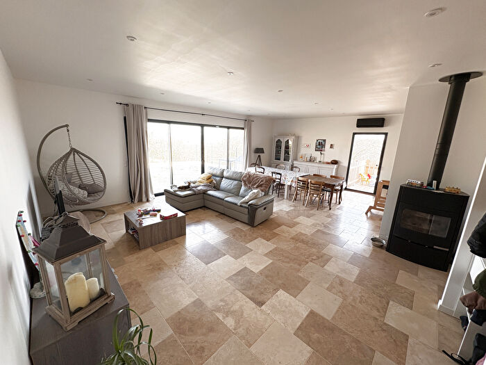 Maison à vendre - Saint-Denis-lès-Martel - 8 pièces - 4 chambres