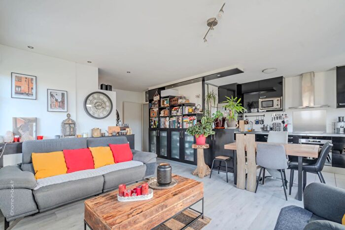 Appartement à vendre - Magny-le-Hongre - 4 pièces - 3 chambres