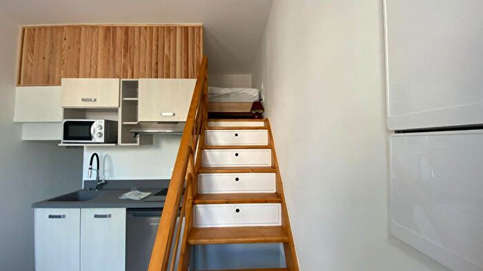 Appartement à louer - Saint Eloi, La Rochelle - 1 pièce - 1 chambre