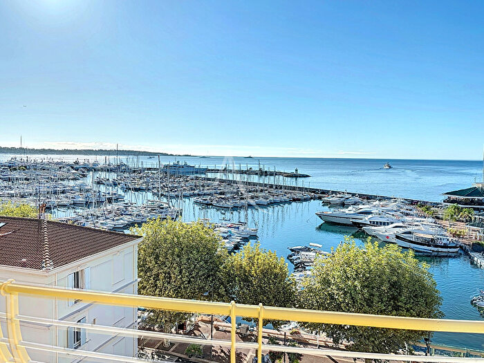 Appartement à vendre - Vallauris, Golfe Juan, Vieux Port - 2 pièces - 1 chambre