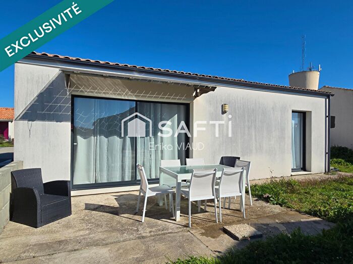 Maison à vendre - Surgères - 4 pièces - 3 chambres