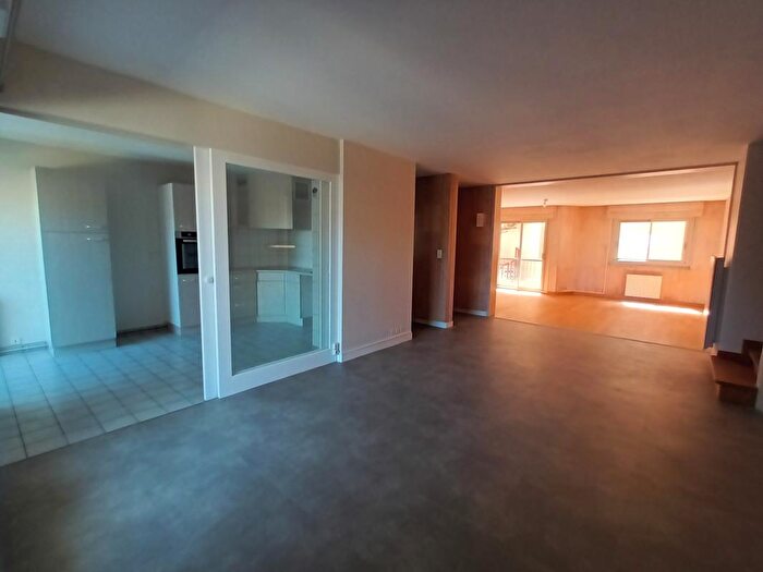 Rodez, Centre historique, Vieux-Rodez - Appartement 6 pièces à louer