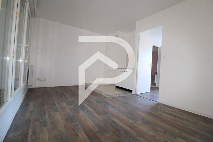 Appartement à louer - Gournay-Jaurès-Gare, Creil - 2 pièces - 1 chambre