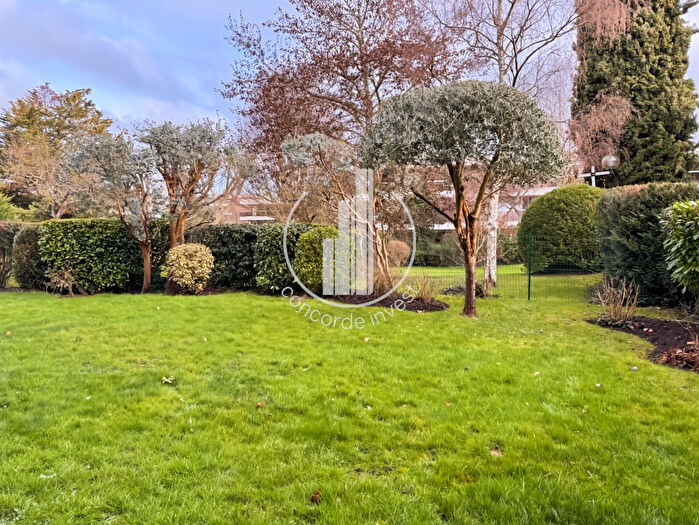 Appartement à vendre - Rocquencourt - 6 pièces - 4 chambres