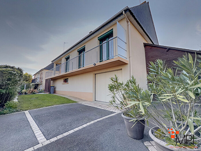 Maison à vendre - LHermitage - 7 pièces - 5 chambres