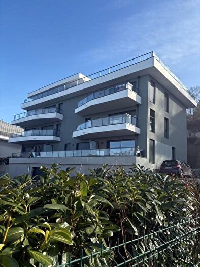 Appartement à vendre - Évian-les-Bains - 4 pièces - 3 chambres