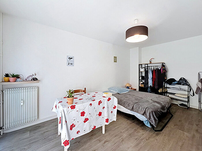 Appartement 1 pièce à Limoges, CHU, à vendre