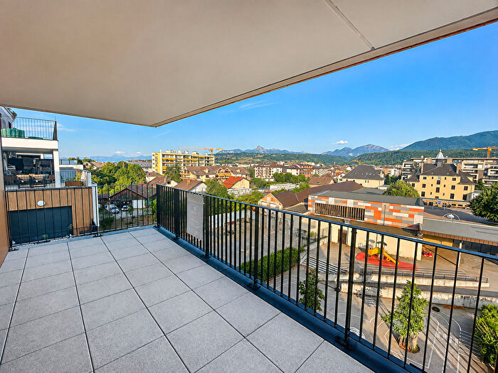 Thonon-les-Bains, Est : Appartement 2 pièces à louer