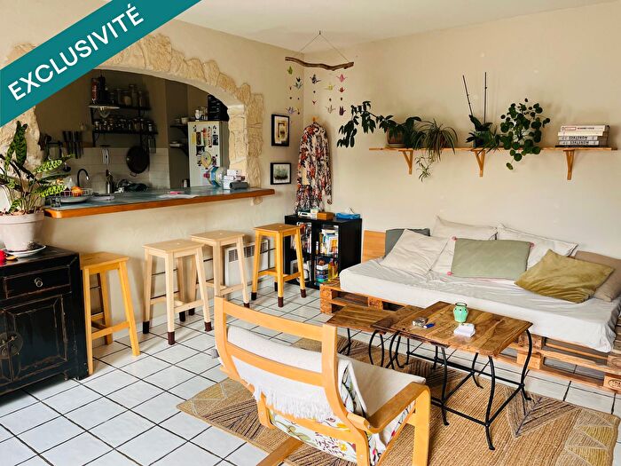 Appartement à vendre - Villeneuve-lès-Avignon, Centre-ville, Stade - 3 pièces - 2 chambres