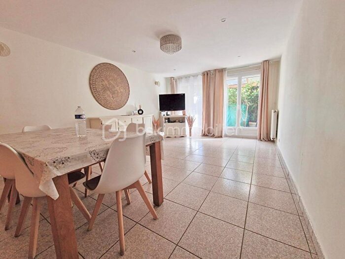 Roissy-en-Brie, Arpents, Etang, Vignes - Maison 6 pièces à vendre
