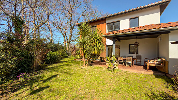 Maison à vendre - Anglet, Montbrun - 5 pièces - 3 chambres