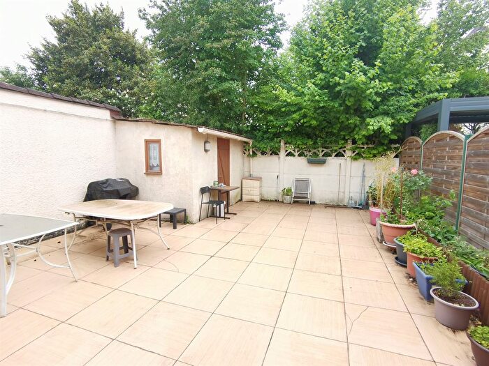 Maison à vendre - Rosny-sous-Bois, Les Marnaudes - 5 pièces - 3 chambres