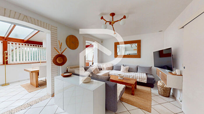 Maison 6 pièces à Les Mureaux, Route de Verneuil, Aérodrome, à vendre