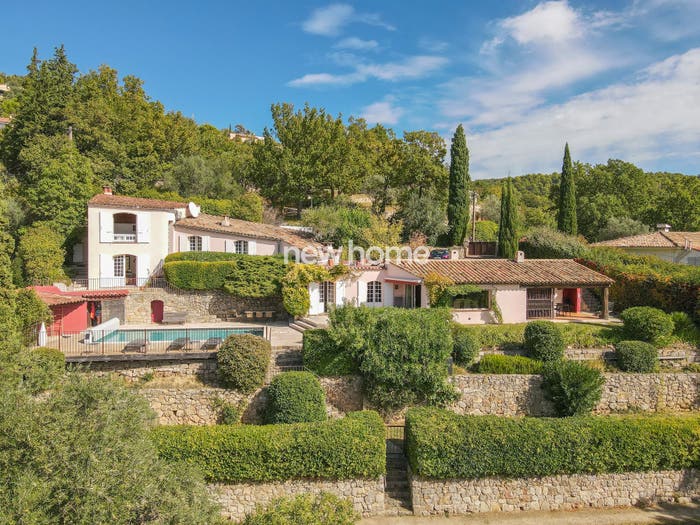 Seillans - Maison 9 pièces à vendre