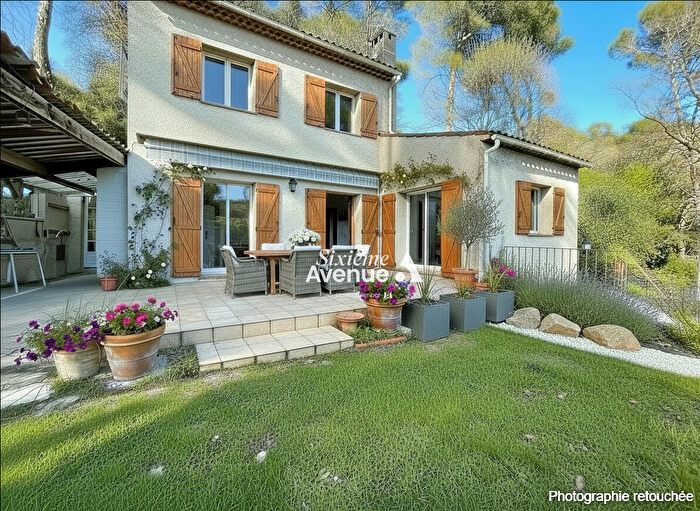 Maison à vendre - Mougins, Le Colombier, Colombe, Cabrières, Le Bordé - 4 pièces - 3 chambres