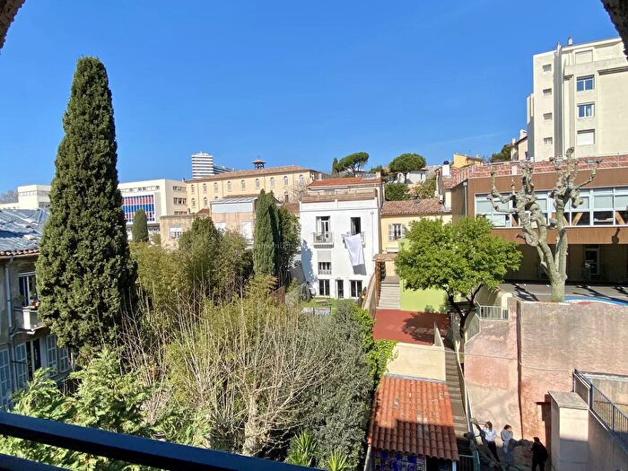 Appartement 3 pièces à Marseille 8ème, Saint-Giniez, à vendre