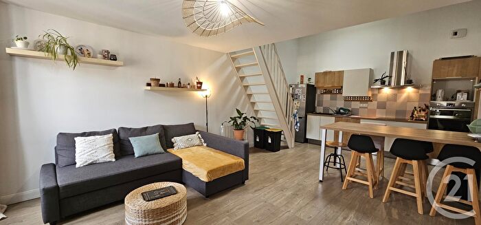 Appartement à vendre - Mont-de-Marsan, Centre-ville - 2 pièces - 1 chambre