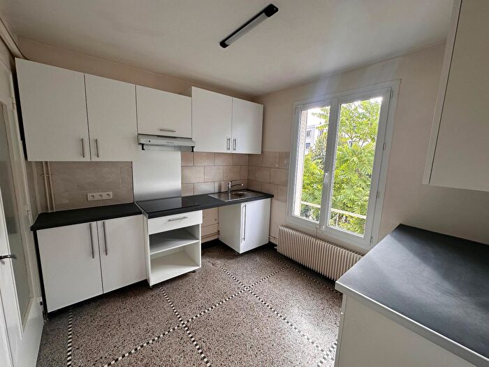 Appartement à louer - Clermont-Ferrand, Jaude, Fontgiève Saint-Alyre - 3 pièces - 2 chambres