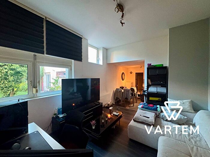 Centre Ville-Fin de la Guerre, Tourcoing : Appartement 1 pièce à louer