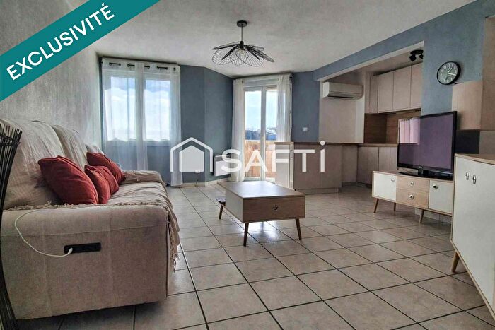 Appartement à vendre - Saint-Estève - 3 pièces - 2 chambres