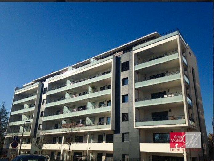 Centre, Annemasse : Appartement 2 pièces à louer