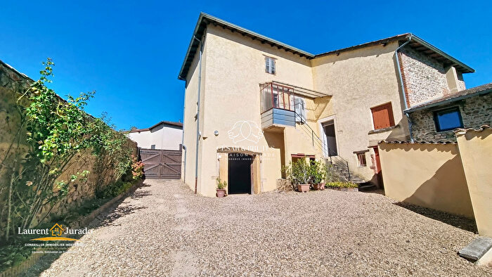 Maison 8 pièces à Le Perréon, à vendre