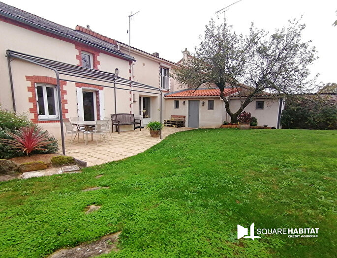 Maison à vendre - La Séguinière - 6 pièces - 3 chambres