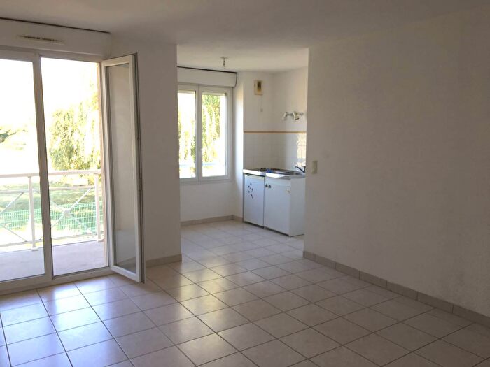 Appartement à louer - Larche - 2 pièces - 1 chambre