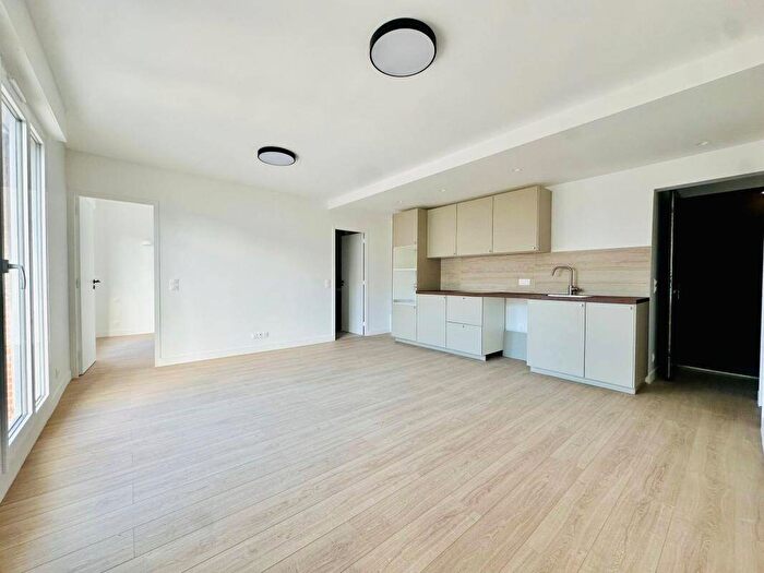 Appartement à louer - Cimetiere, Créteil - 3 pièces - 2 chambres