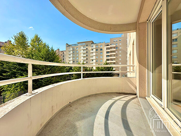 Villeurbanne, Charmettes - Appartement 3 pièces à vendre