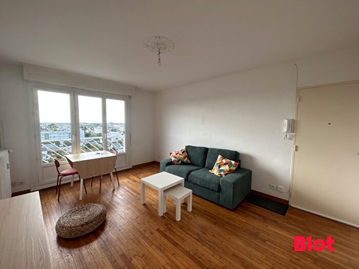 Appartement 3 pièces à louer à Quartiers Sud-Ouest, Les Champs Manceaux