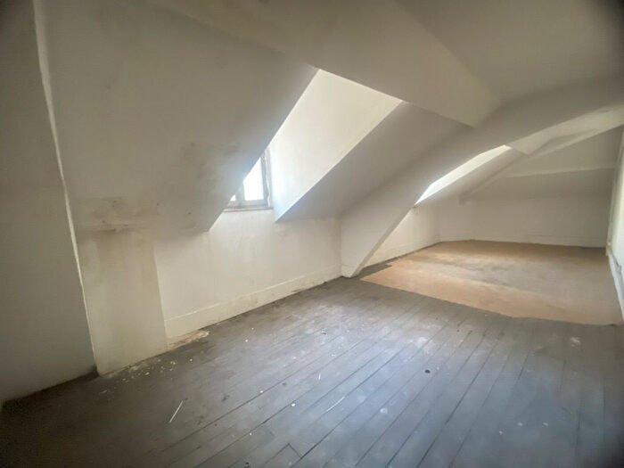 Appartement à vendre - Vichy, Champ Capelet - 5 pièces - 5 chambres