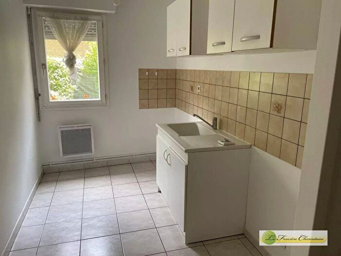 Saint Cybard-Houmeau, Angoulême - Appartement 3 pièces à louer