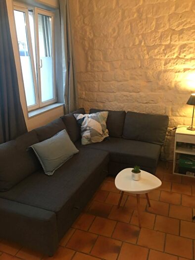 Appartement à louer - Belleville, Paris ème - 1 pièce