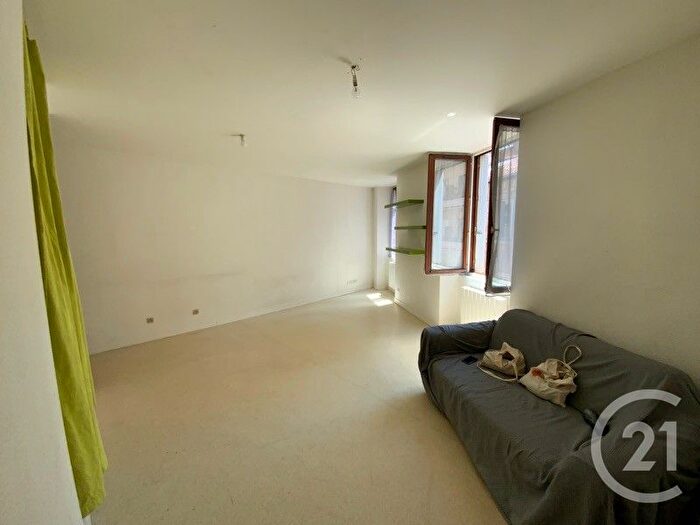 Appartement à louer - Saint-Étienne, Centre-ville, Peuple, Chavanelle - 2 pièces - 1 chambre