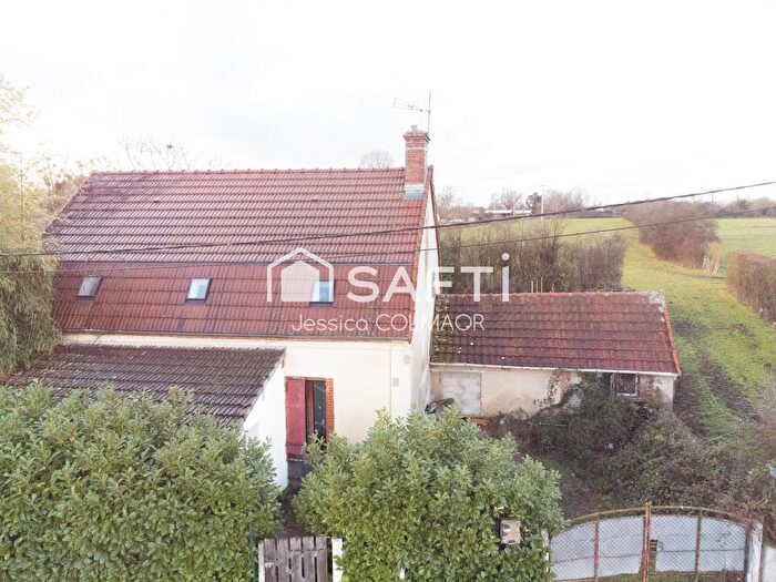 Maison à vendre - Lucenay-lès-Aix - 6 pièces - 5 chambres