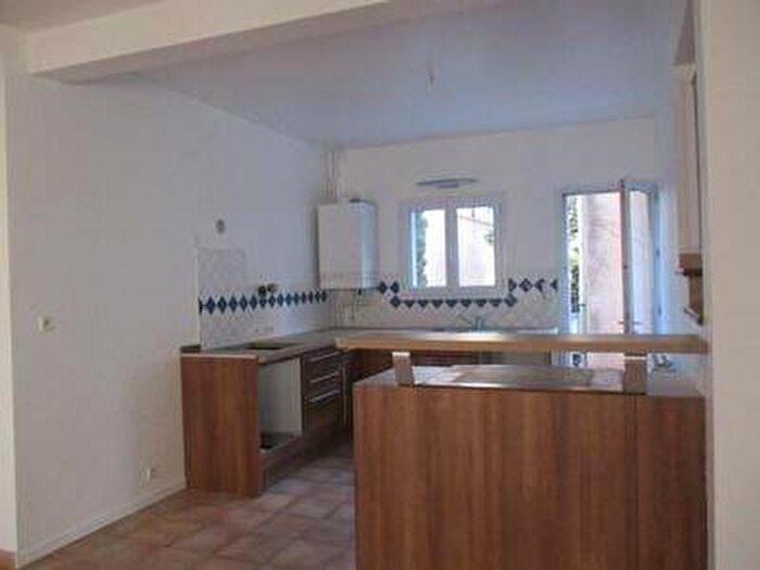 Appartement à louer - Centre Ville-Louis Blanc, Alès - 4 pièces - 2 chambres