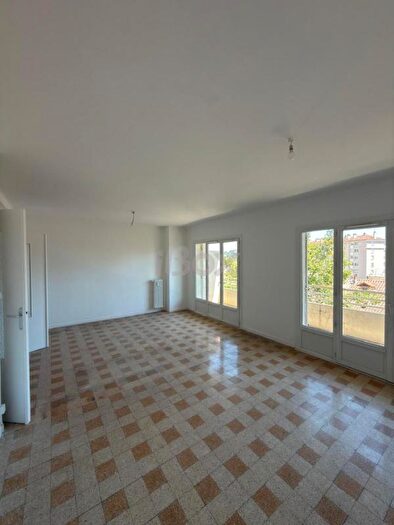 Appartement 3 pièces à Toulon, Champs-de-Mars, à louer