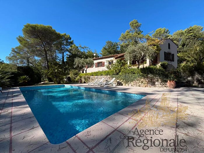 Maison à vendre - Le Rouret - 5 pièces - 4 chambres