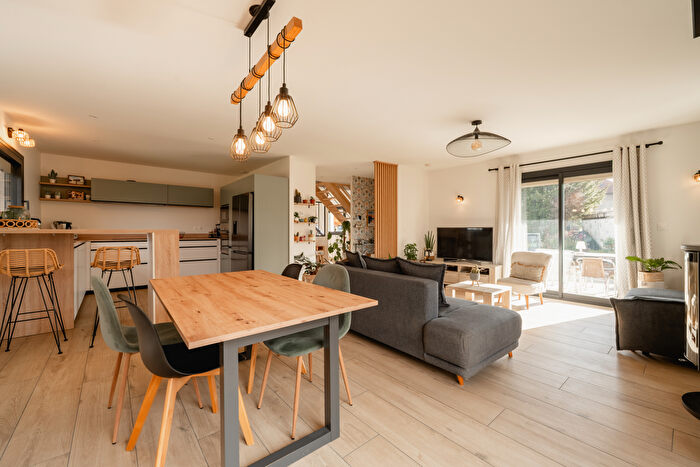 Maison à vendre - Chavanod - 7 pièces - 5 chambres