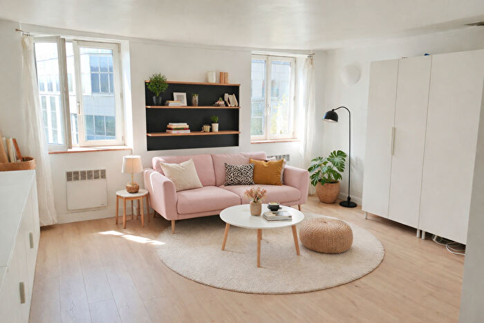 Appartement 1 pièce à vendre à Paris 18ème, Grandes Carrières, Clichy